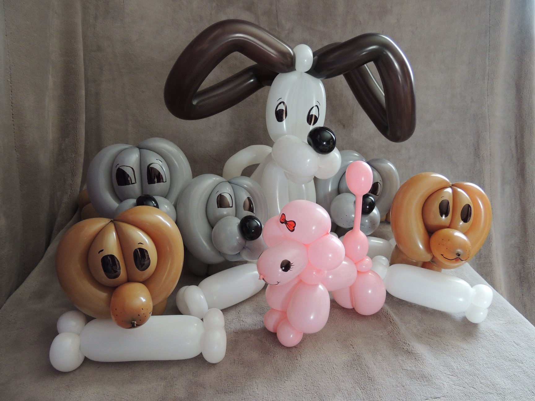 Balloon Twisting – Party Masters