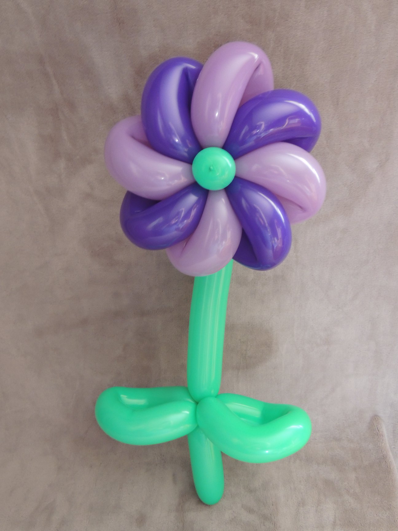 Balloon Twisting – Party Masters